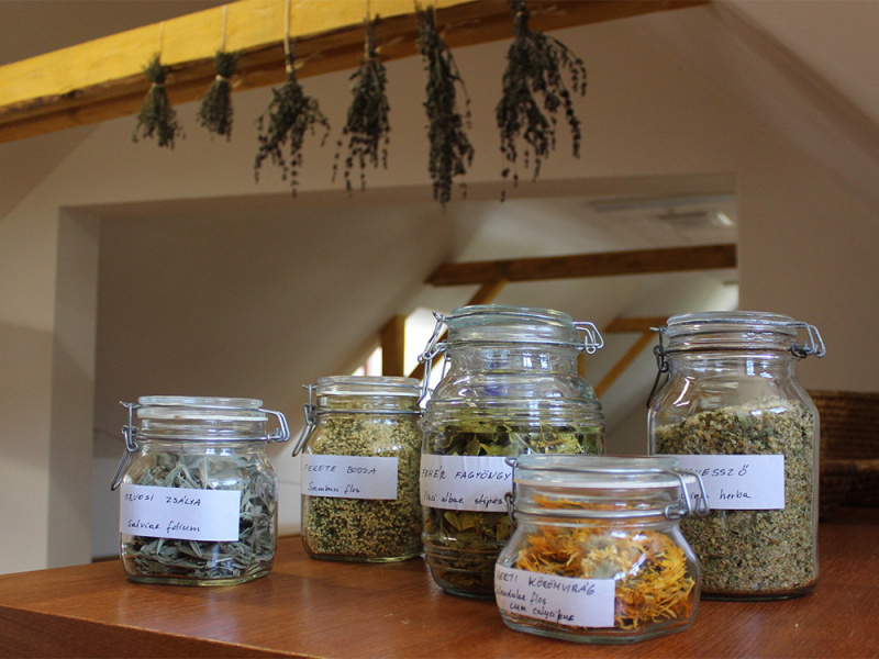 Mátový likér - Monastery Deli Market